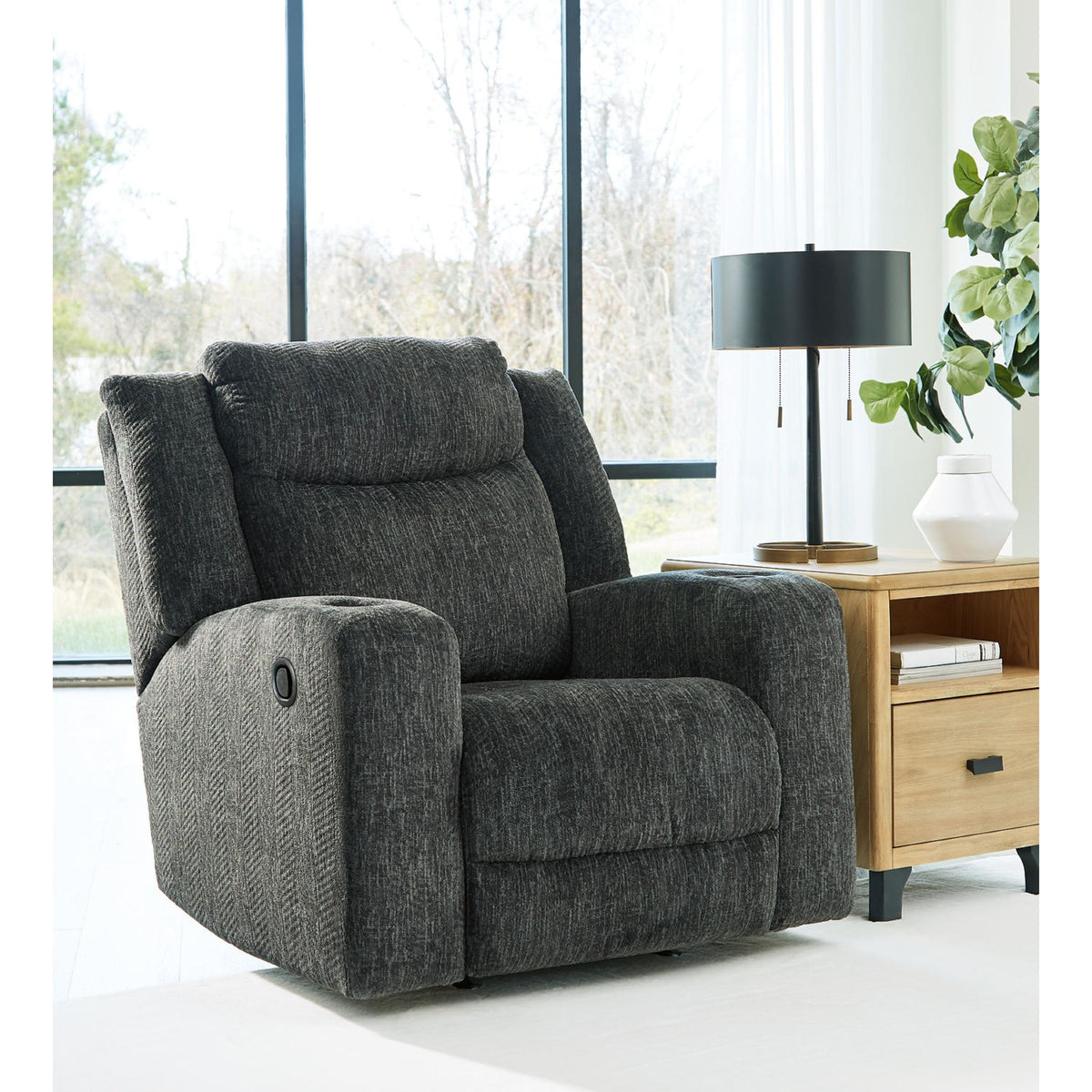 Martinglenn Rocker Recliner - Ebony | Dufresne Furniture and Appliances